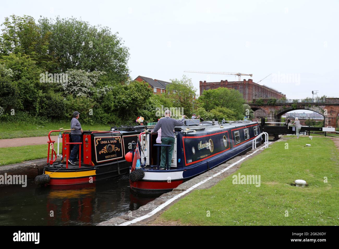 Canal boat at Stanley Locks on the Leeds and Liverpool Canal Stock ...