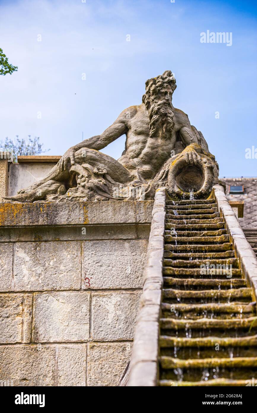 Triton Greek God Statue Design Toscano Triton, God Of The Sea Bonded