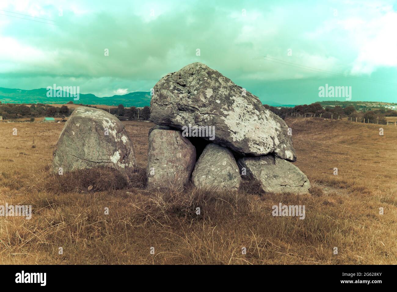 Tombe 13 Carrowmore Megalithic Cemetery Stock Photo - Alamy