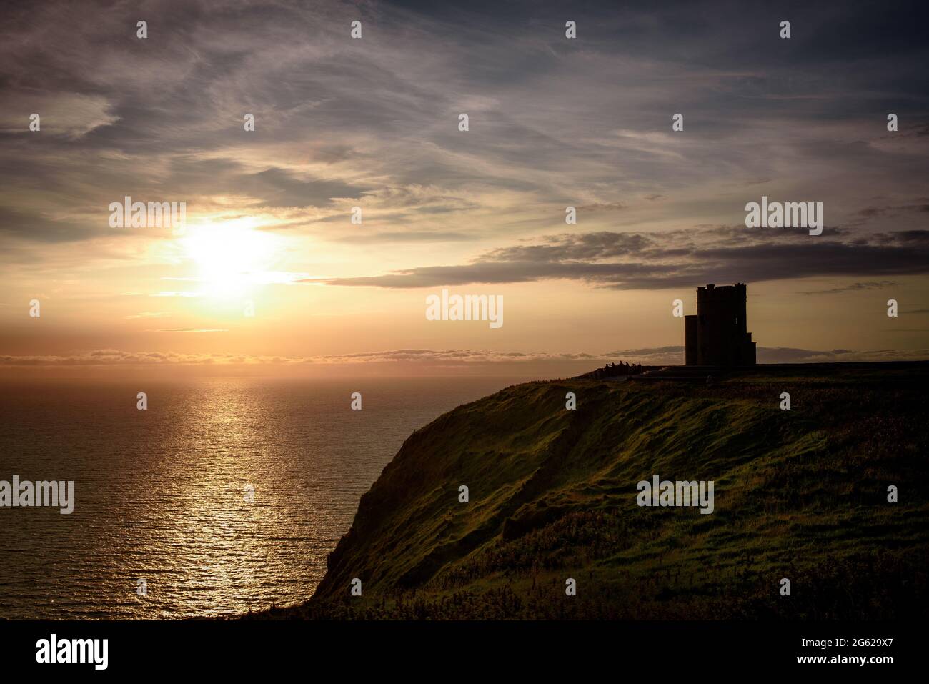 O'Brien Tower at the Cliffs of Moher Stock Photo - Alamy