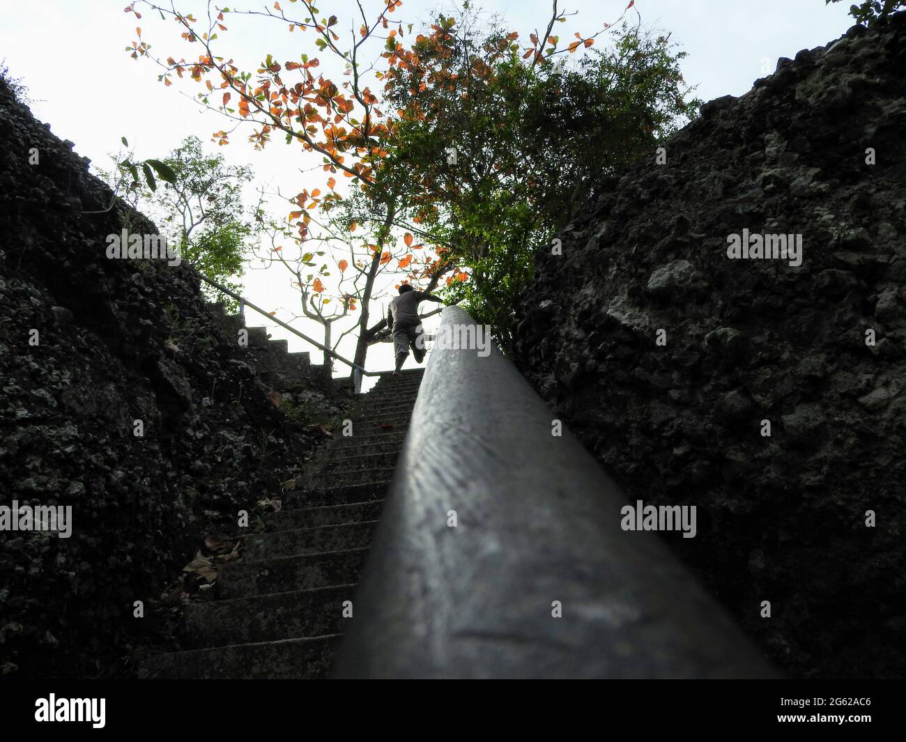At the top of the stairs at the Sogeri lookout Stock Photo - Alamy