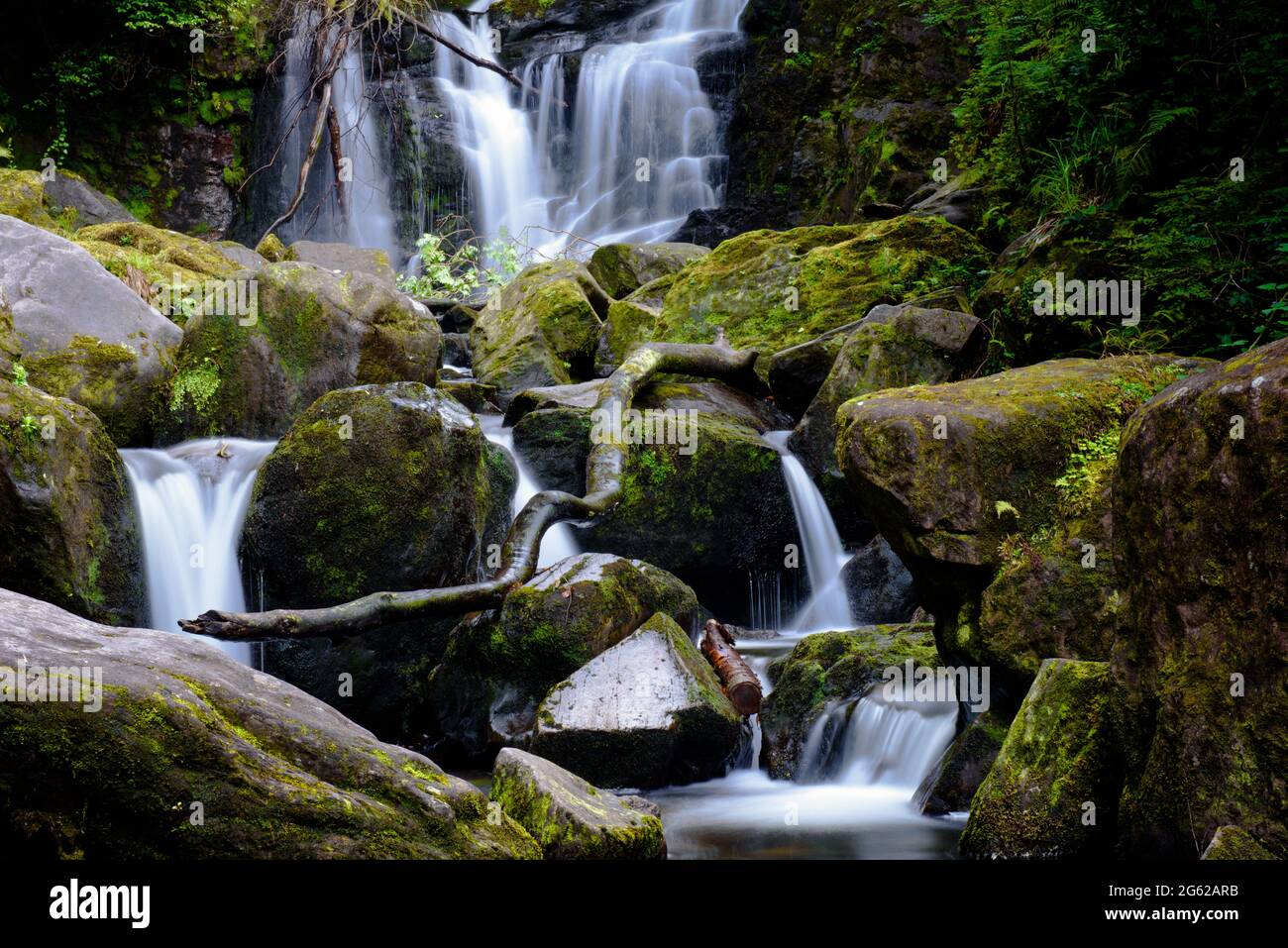 Ring of kerry ireland waterfall hi-res stock photography and images - Alamy
