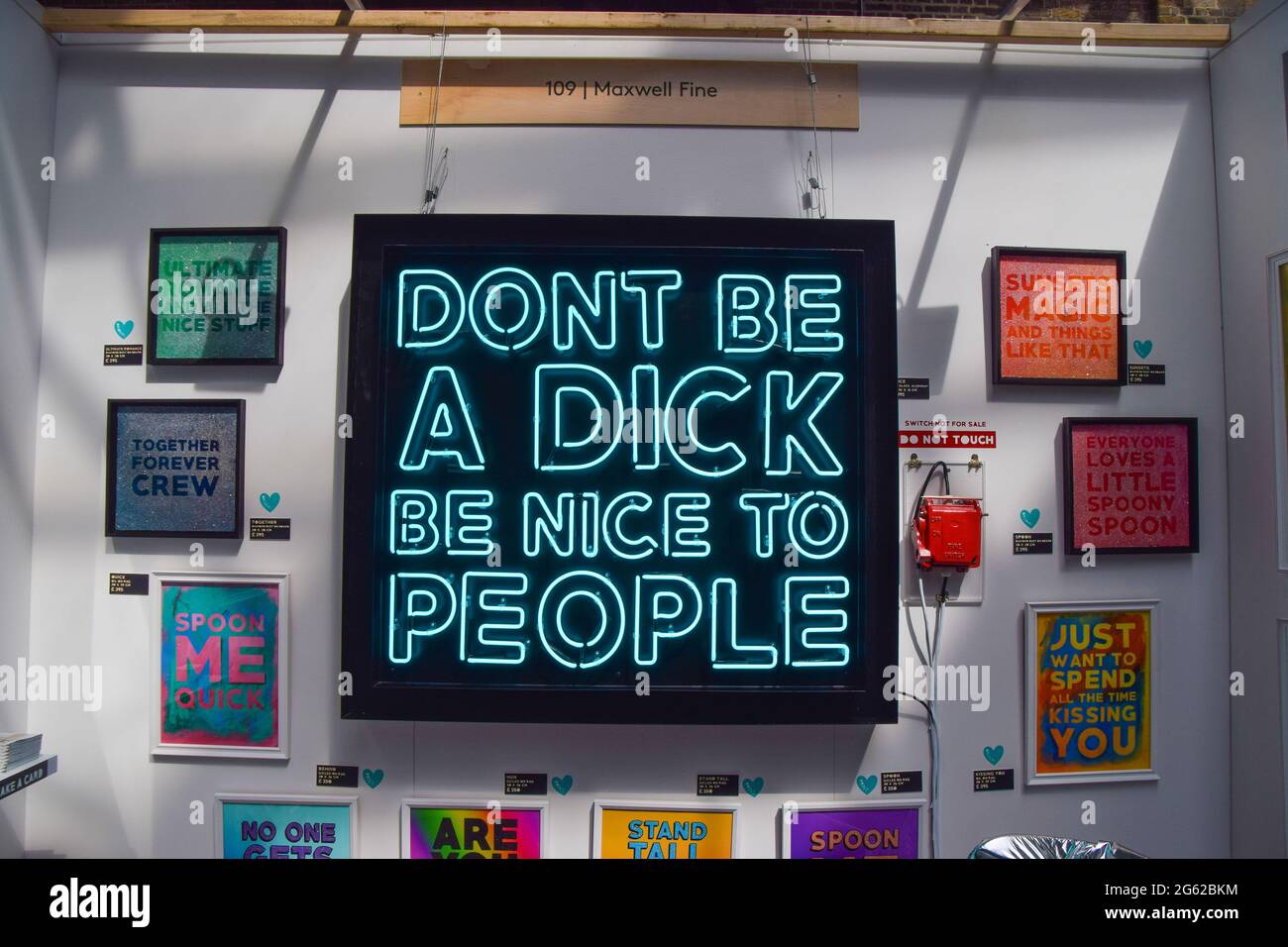 Maxwell fine hi-res stock photography and images - Alamy