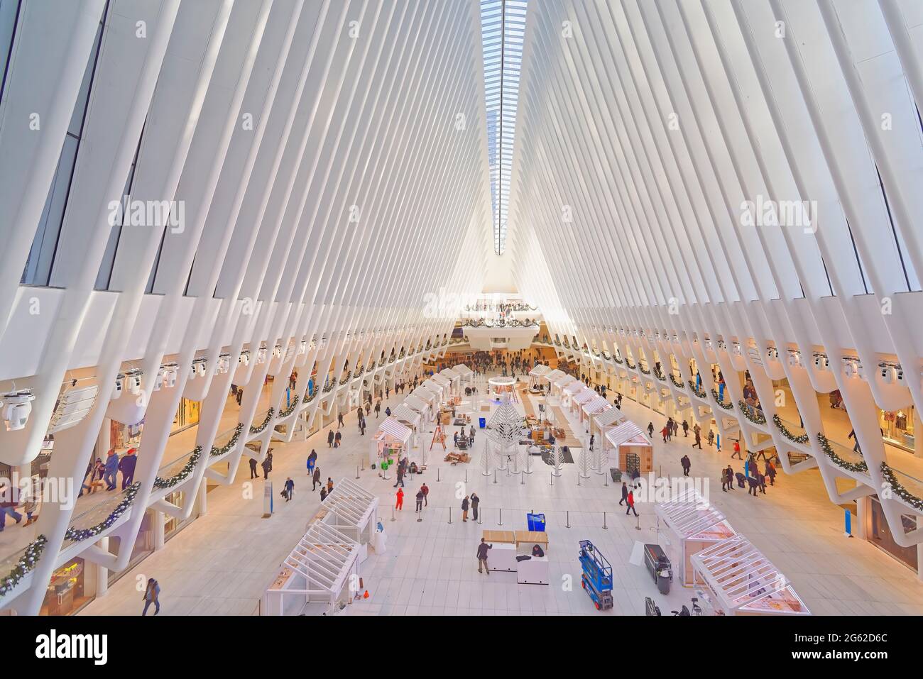Oculus World Trade Center Train Station Stock Photo - Alamy