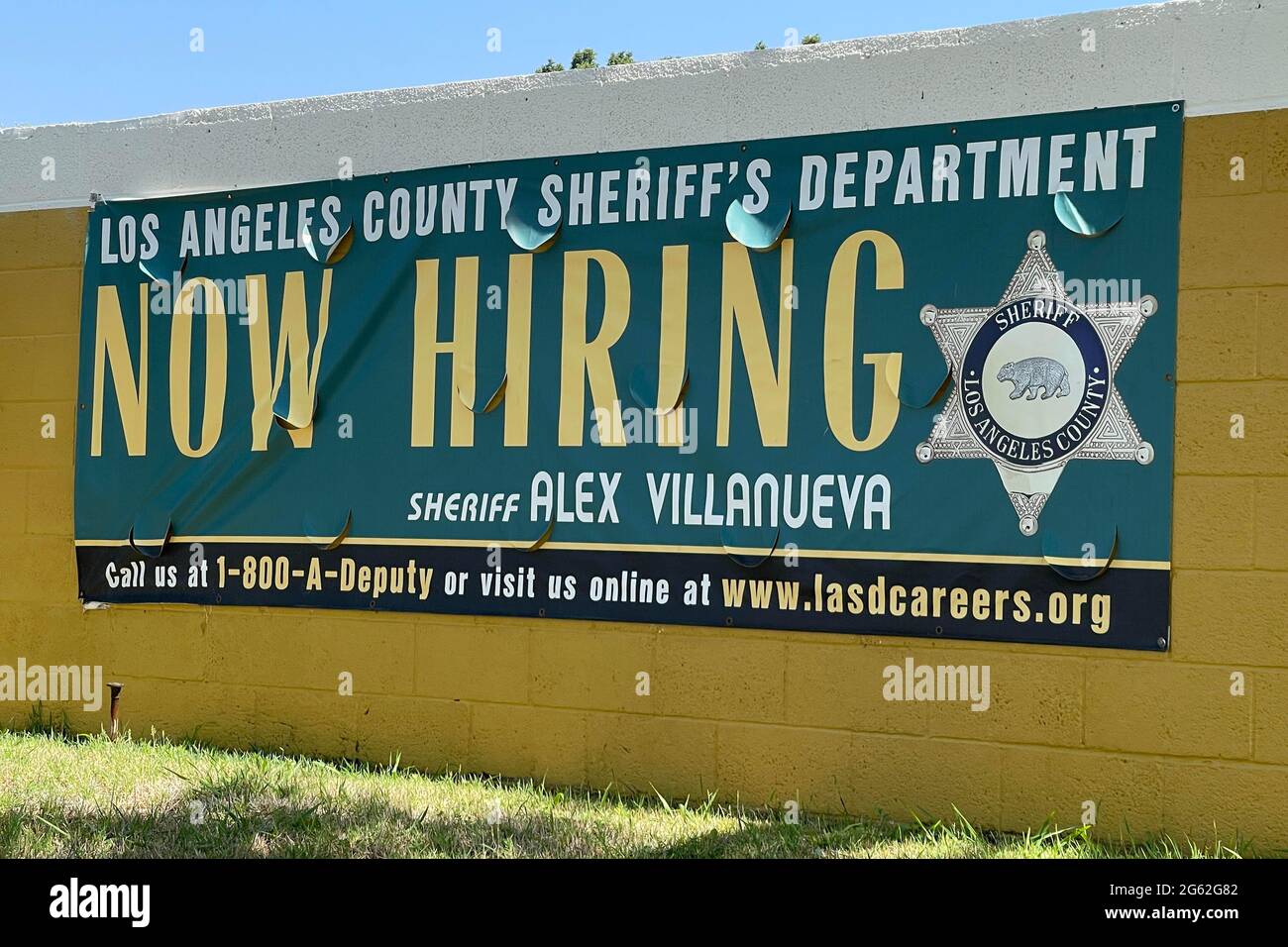 Lasd deputies hi-res stock photography and images - Alamy