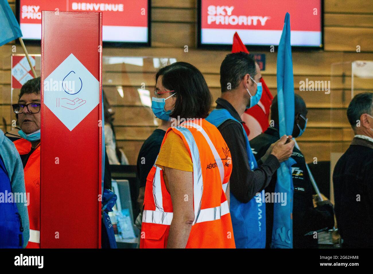 Orly gate hi-res stock photography and images - Alamy
