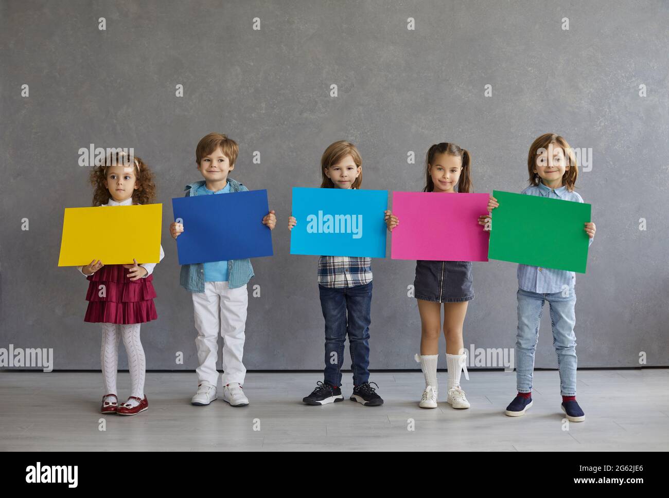 Child holding poster board hi-res stock photography and images - Alamy