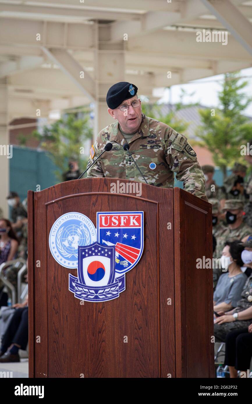 Korea. 02nd July, 2021. Outgoing USFK chief Outgoing U.S. Forces Korea ...