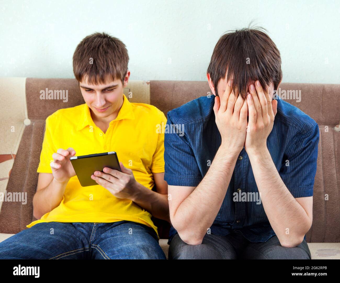 Two guys at computer hi-res stock photography and images - Alamy