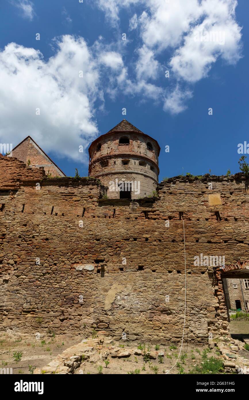 Cris Bethlen Castle, Historic Sites in Mures County. Fortified churches ...