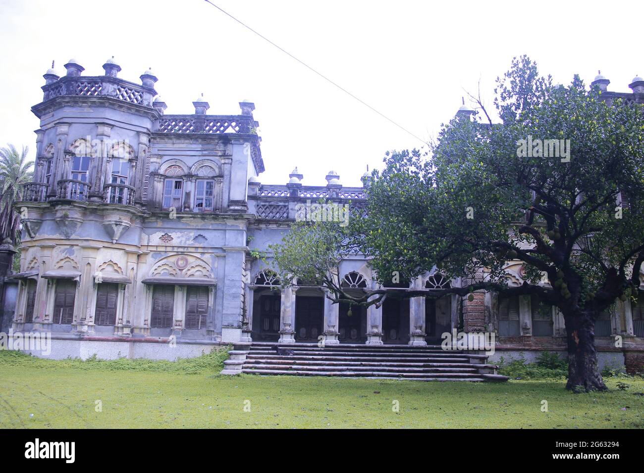 The beautiful old manor house Stock Photo - Alamy