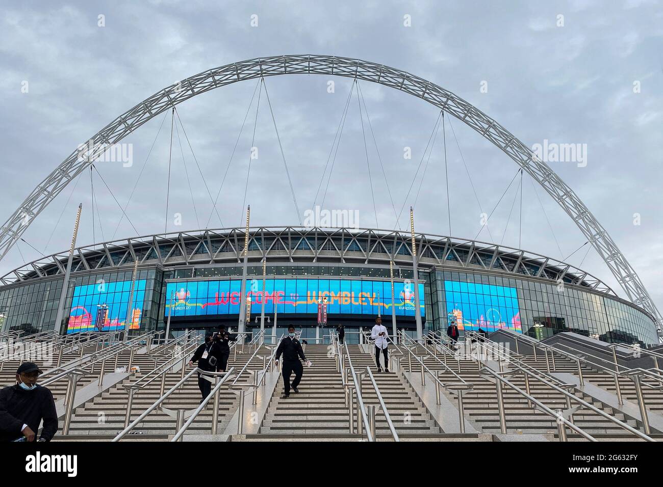 Exterior shot of Wembley Stadium, overview, stadium overview. Round of ...