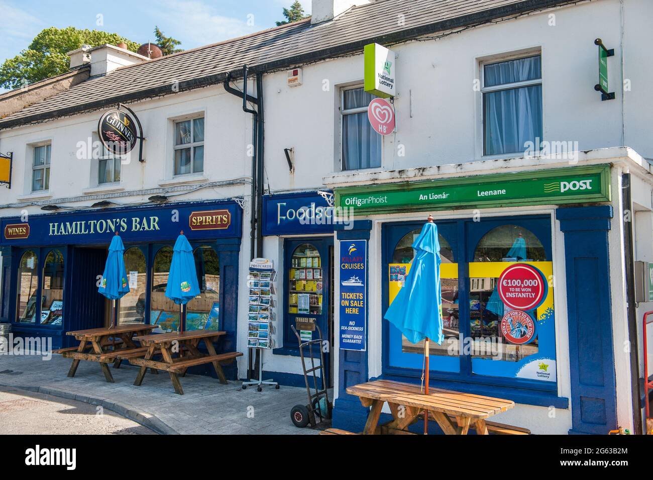 Leenane village hi-res stock photography and images - Alamy