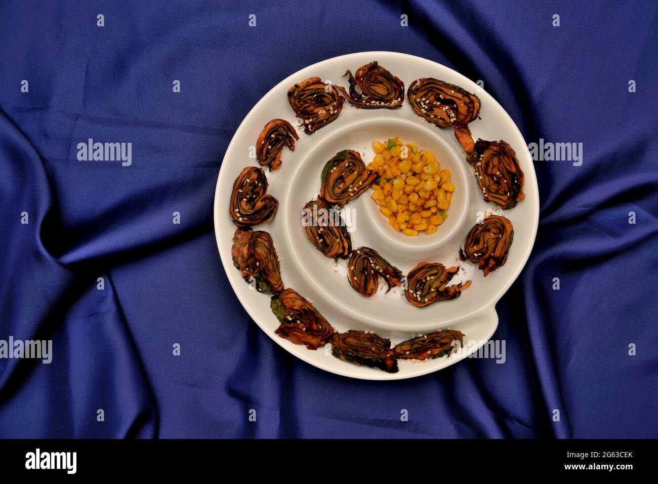 Alu Vadi or Aluchi Vadi or Patra, Paatra is a popular maharashtrian and ...