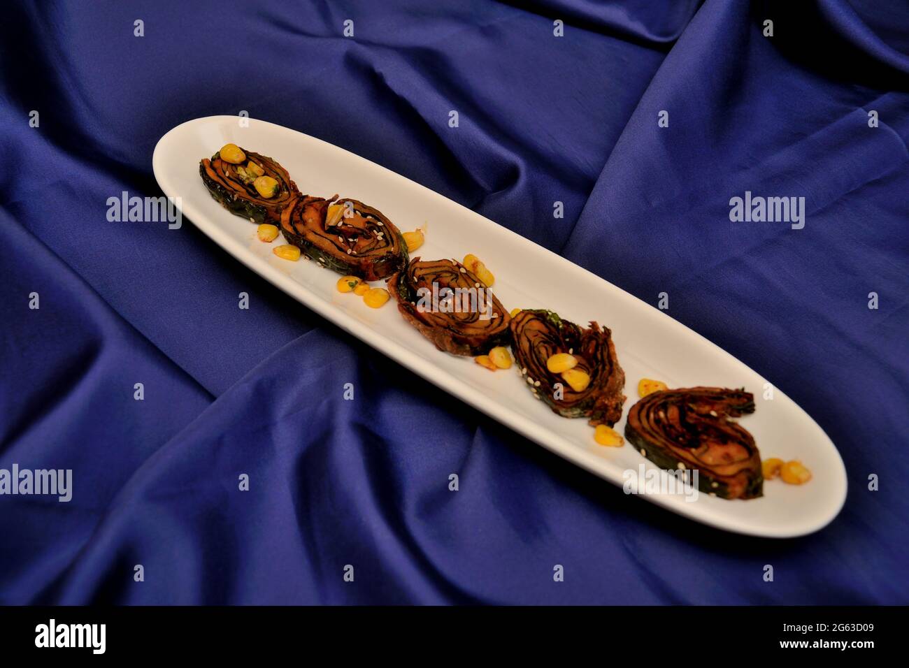 Alu Vadi or Aluchi Vadi or Patra, Paatra is a popular maharashtrian and ...