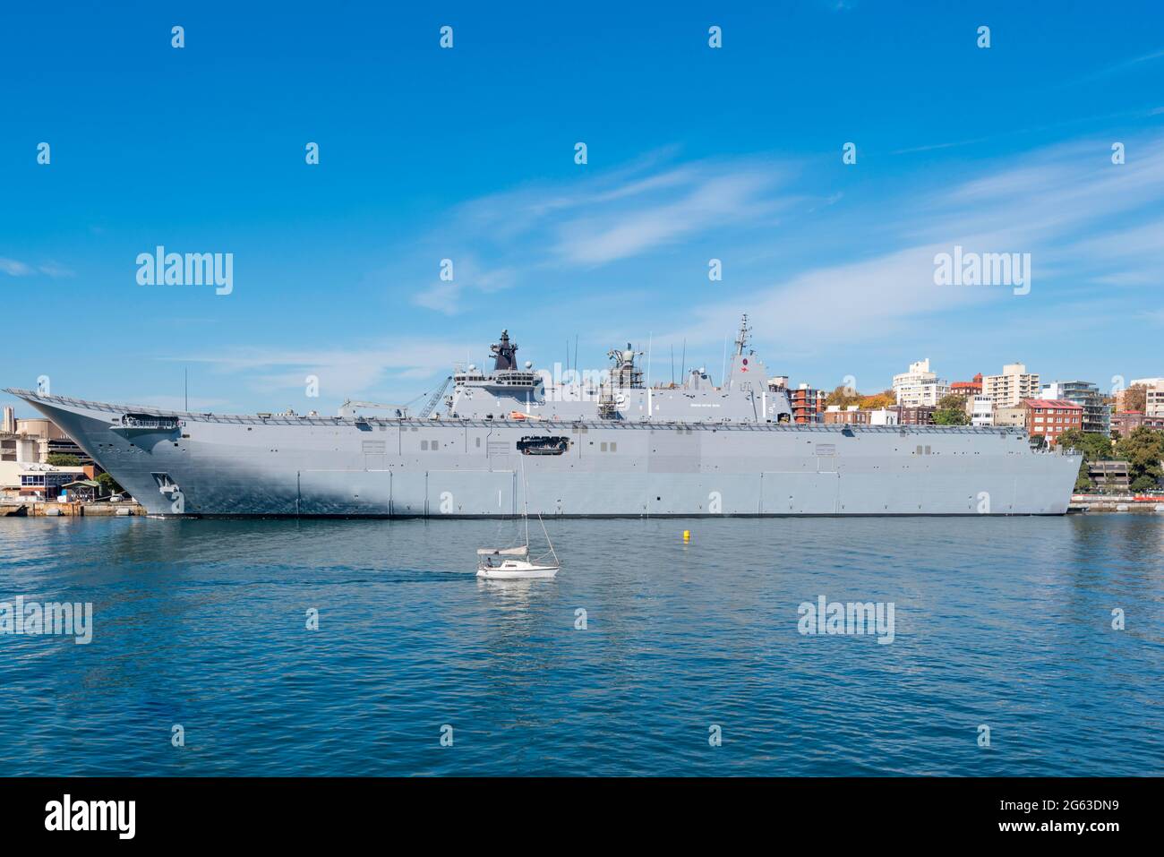 Landing helicopter dock ship hmas canberra l02 hi-res stock photography ...