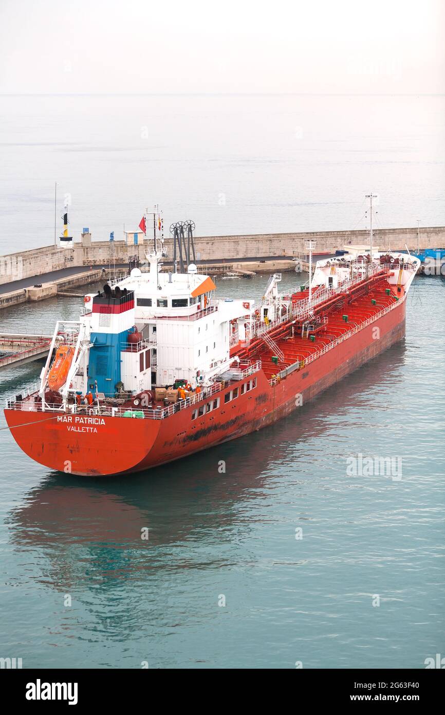 Oil tanker alongside oil terminal Palma Harbour Mallorca. Deck hands ...