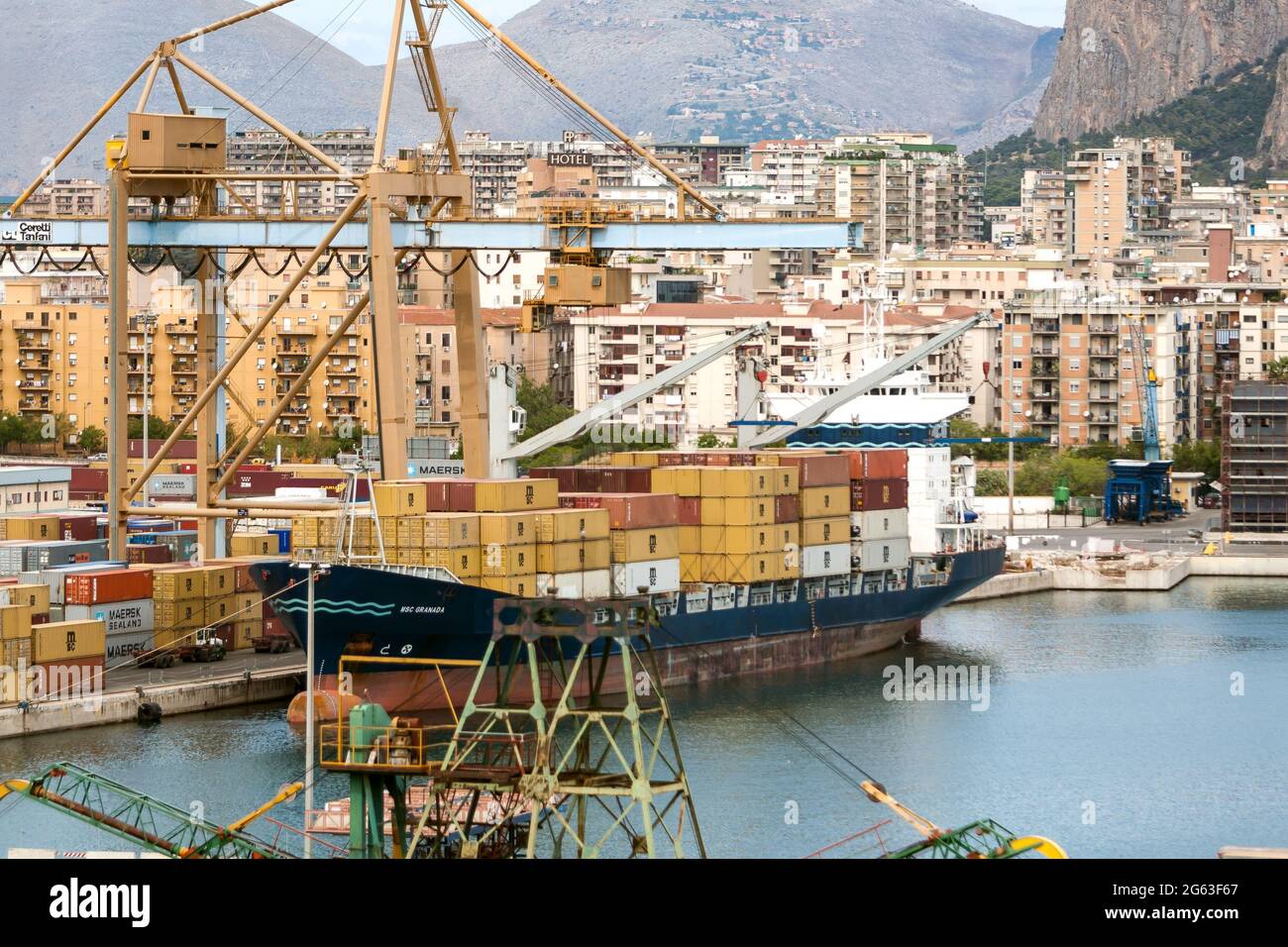 Palermo harbour Italy Stock Photo - Alamy