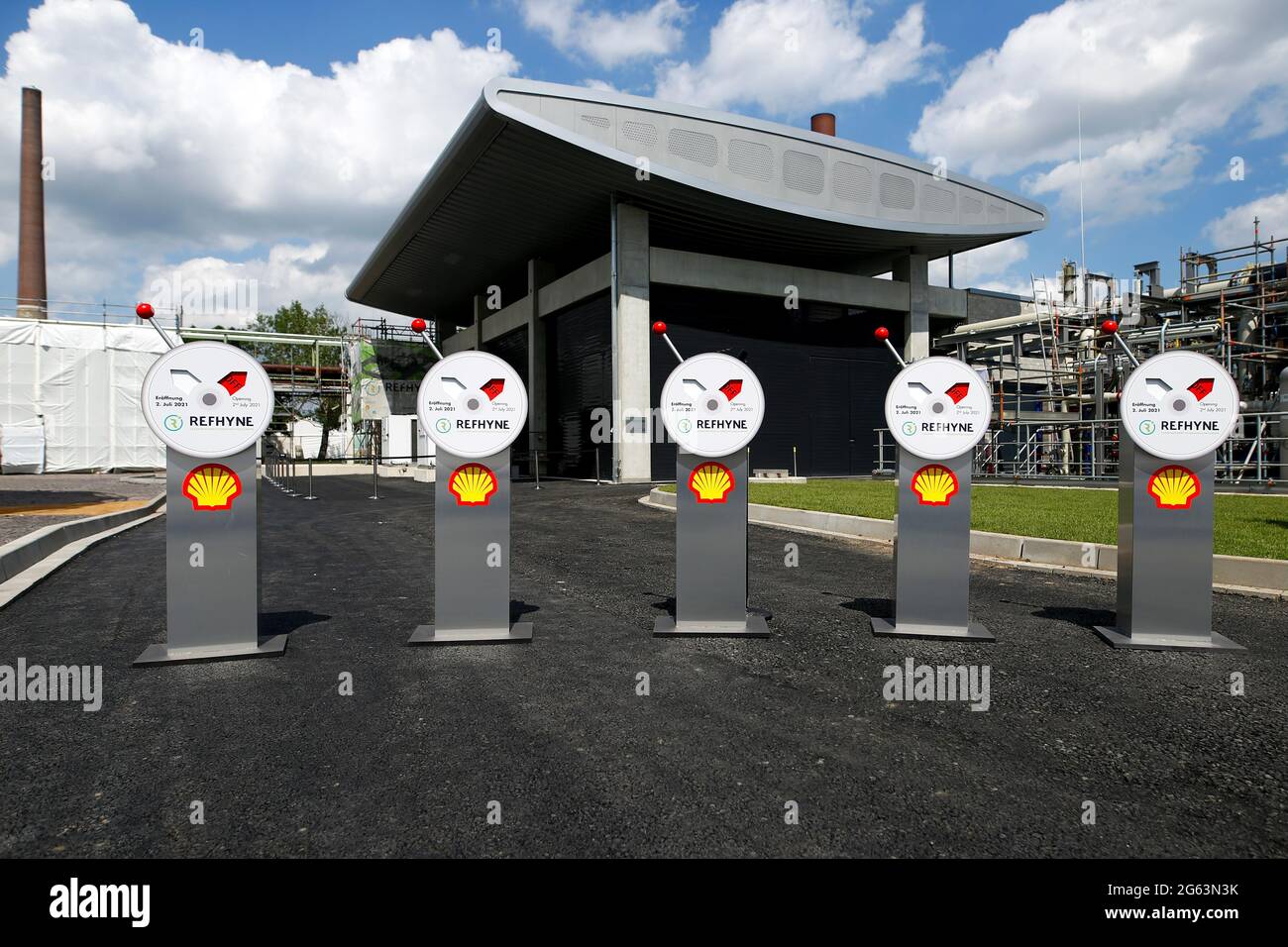 Green hydrogen electrolysis hi-res stock photography and images - Alamy