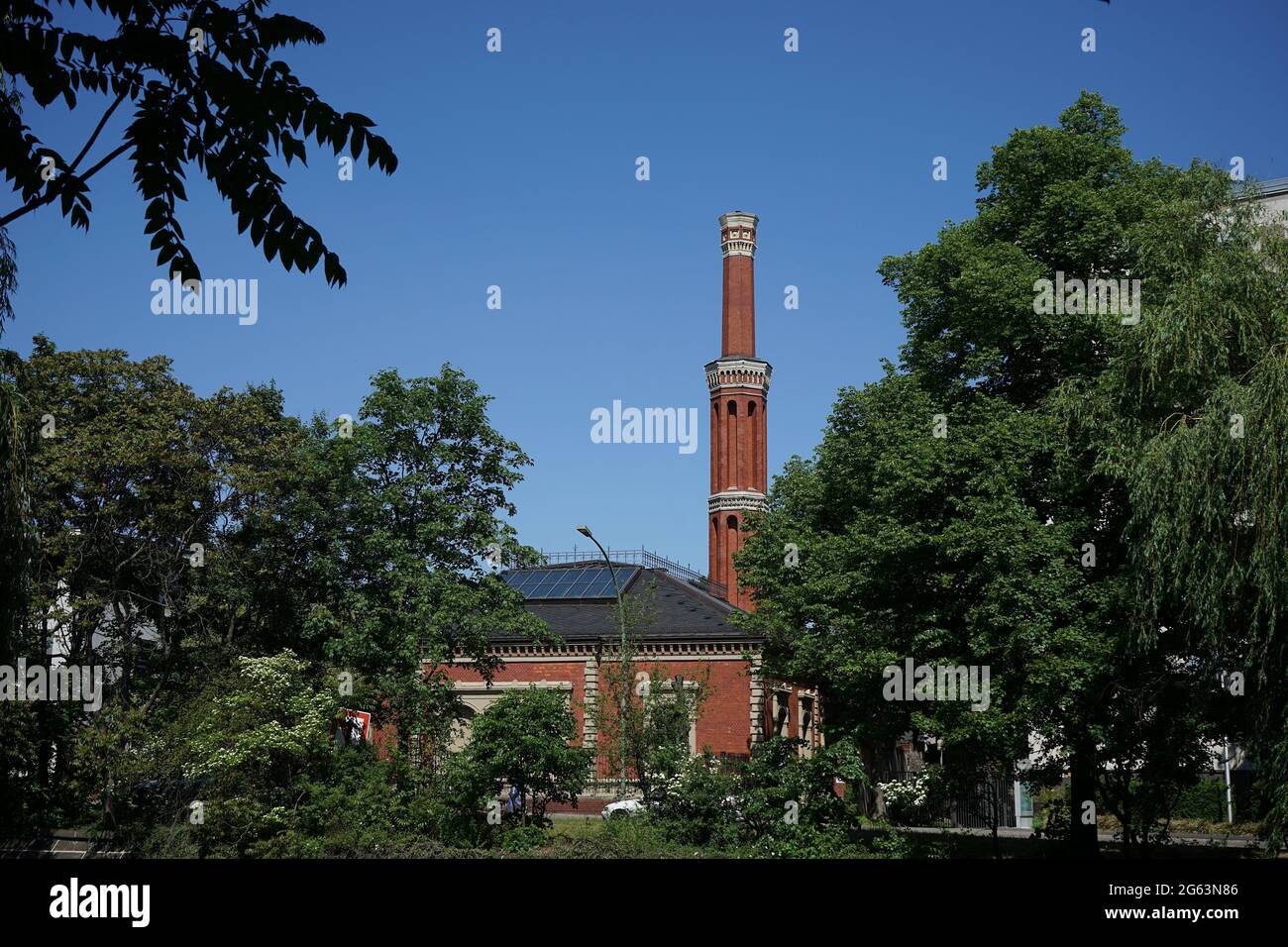 Pumping station building hi-res stock photography and images - Alamy