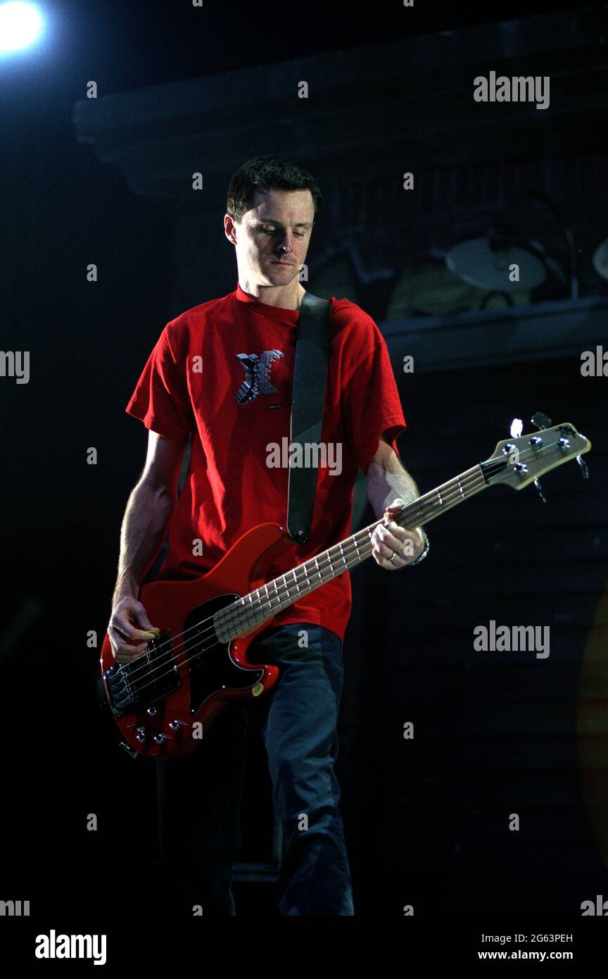 Offspring 2001 hi-res stock photography and images - Alamy