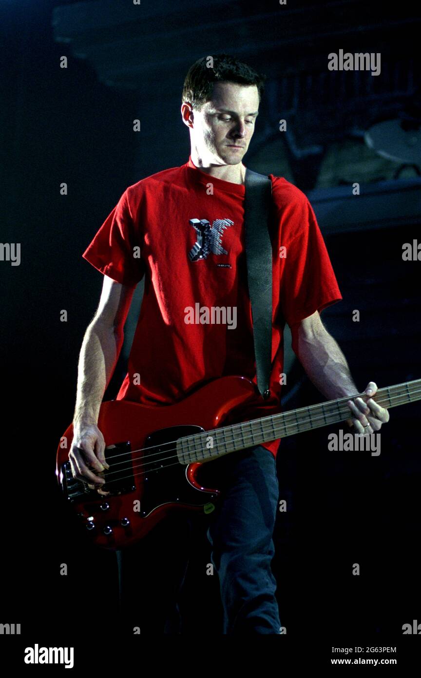Milan Italy 27/01/2001, live concert of the Offspring at the Forum ...