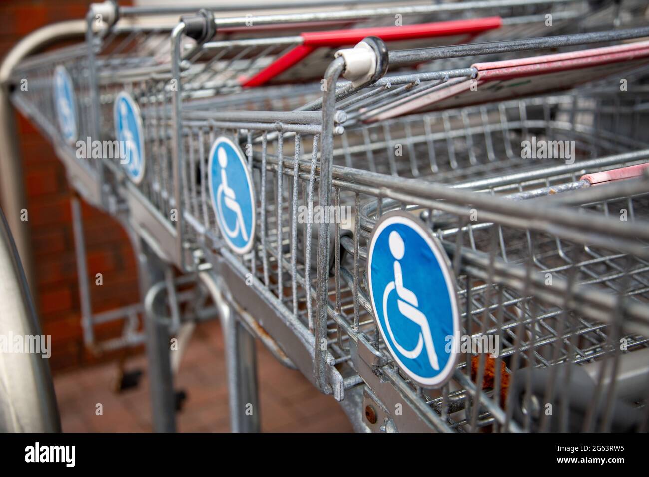 Disabled shopping trolley hi-res stock photography and images - Alamy