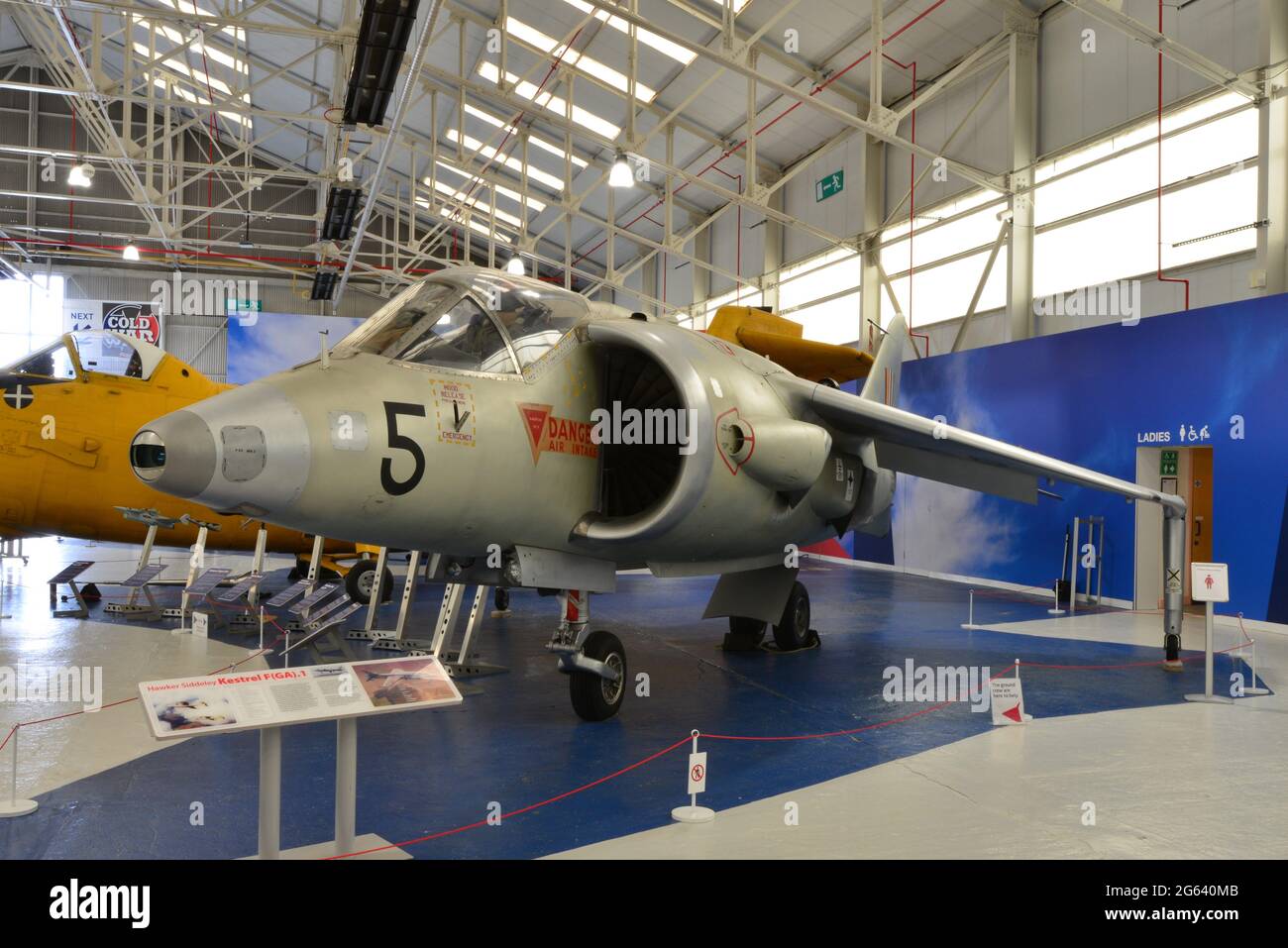 Hawker Harrier Jump jet Stock Photo - Alamy
