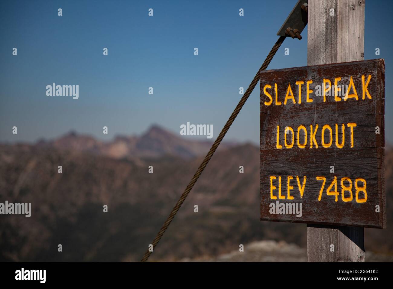 Slate Peak Lookout sign Stock Photo - Alamy