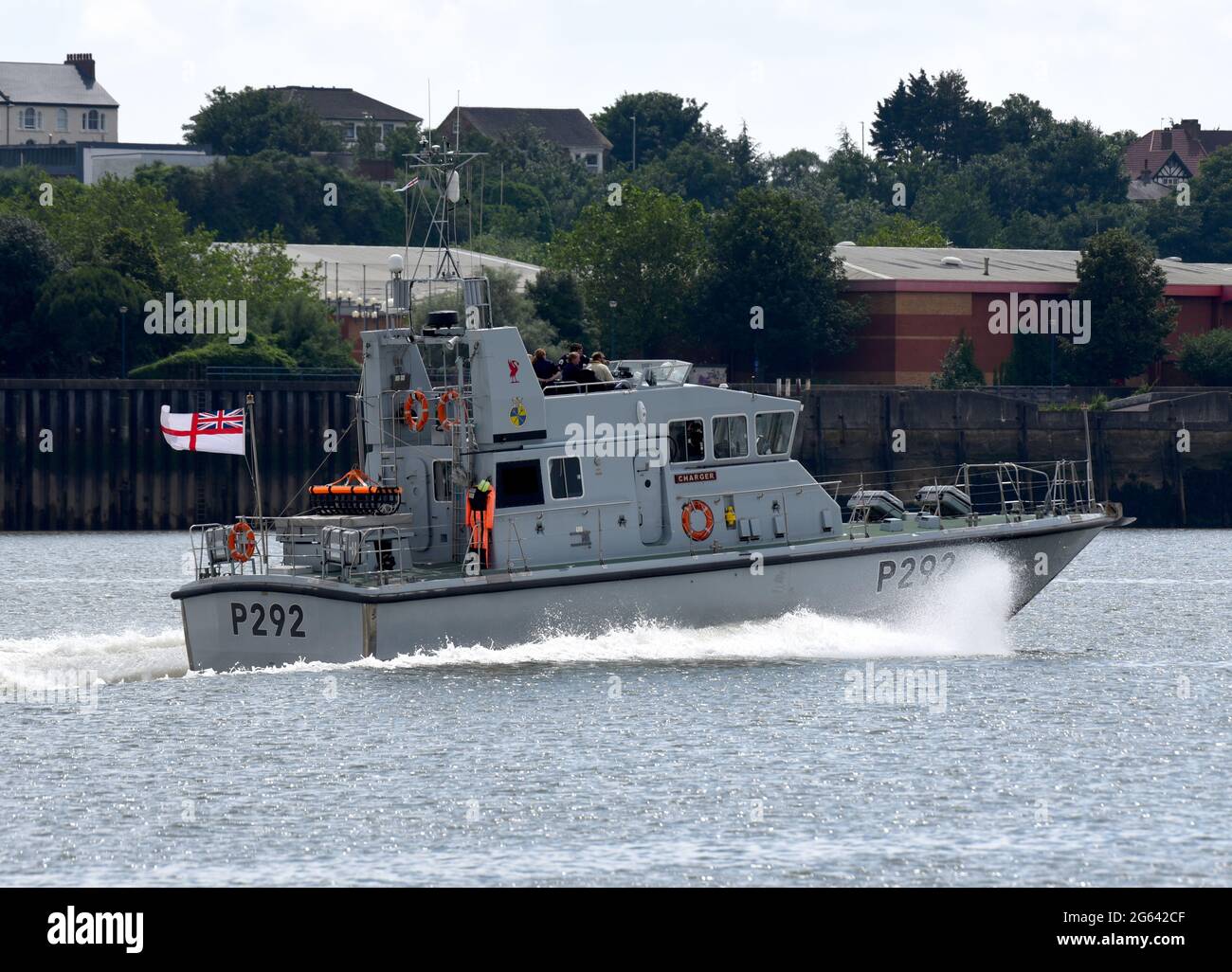 Royal Navy Fast Inshore Patrol Boat HMS Charger passing Gravesend on ...
