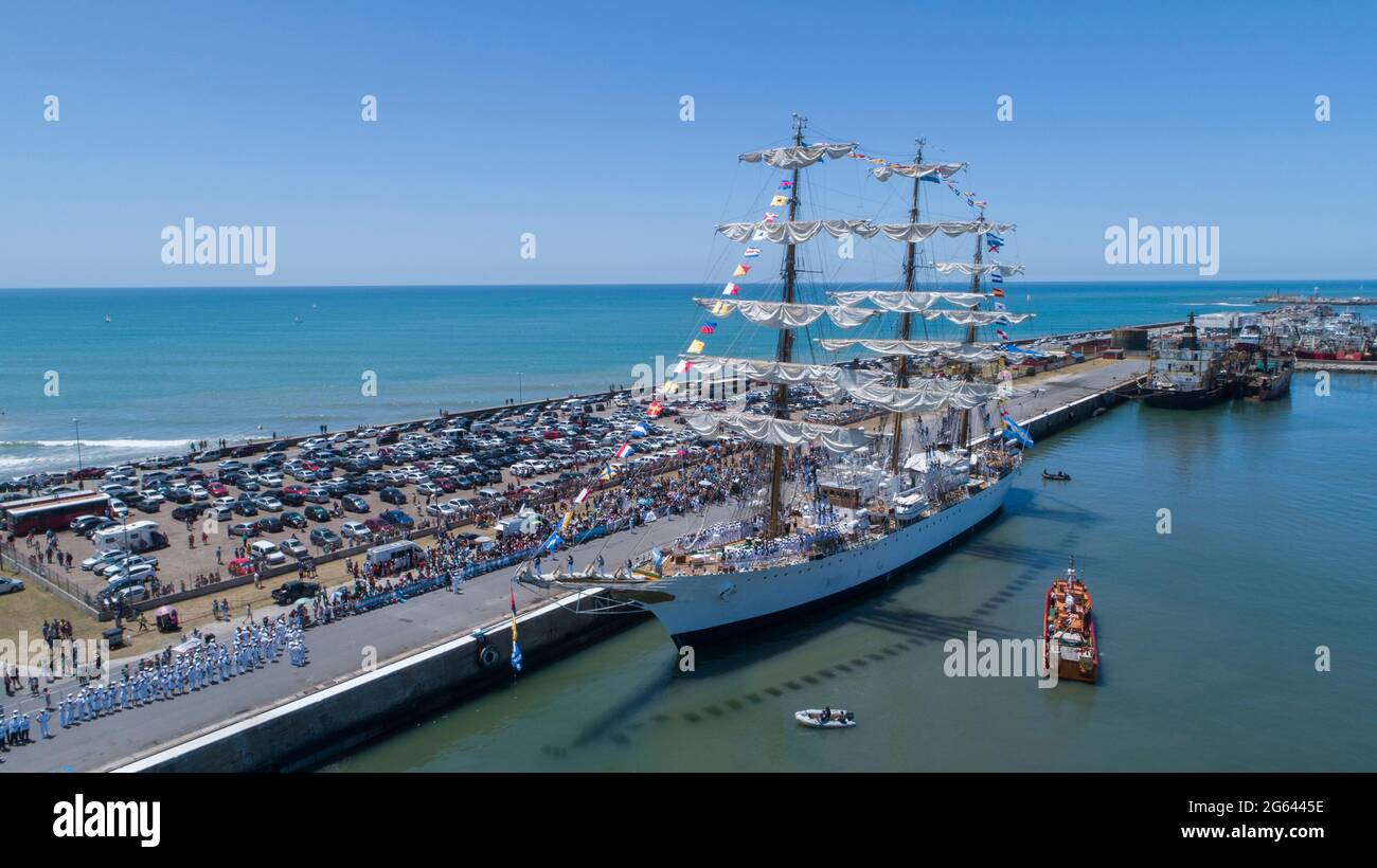 Aerial plan of freedom frigate arriving in port. Buenos Aires ...