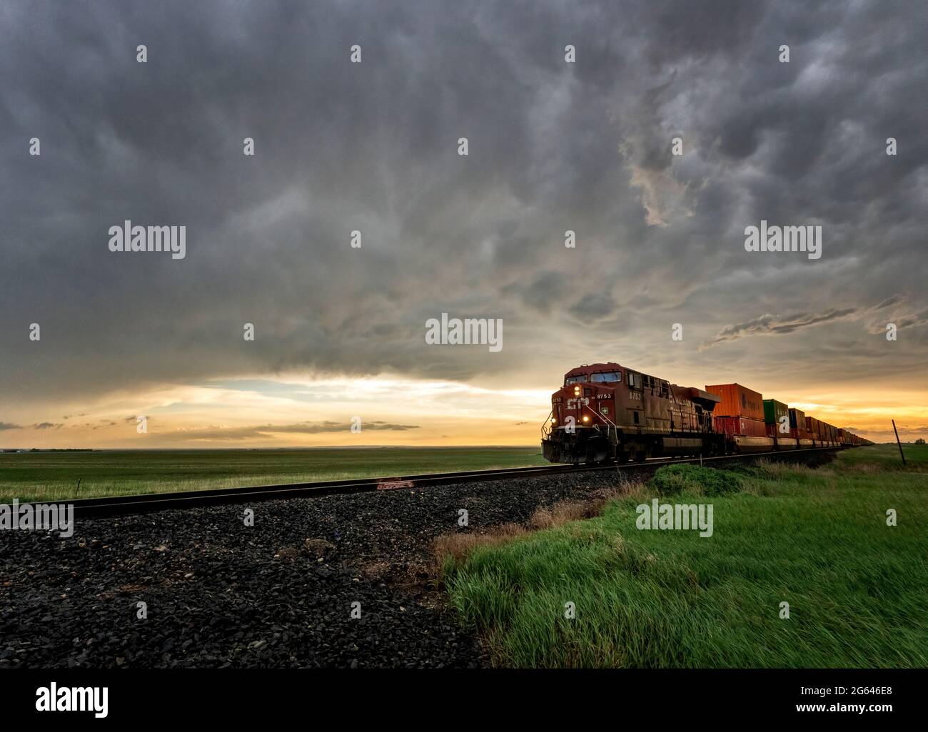 Saskatchewan train hi-res stock photography and images - Alamy