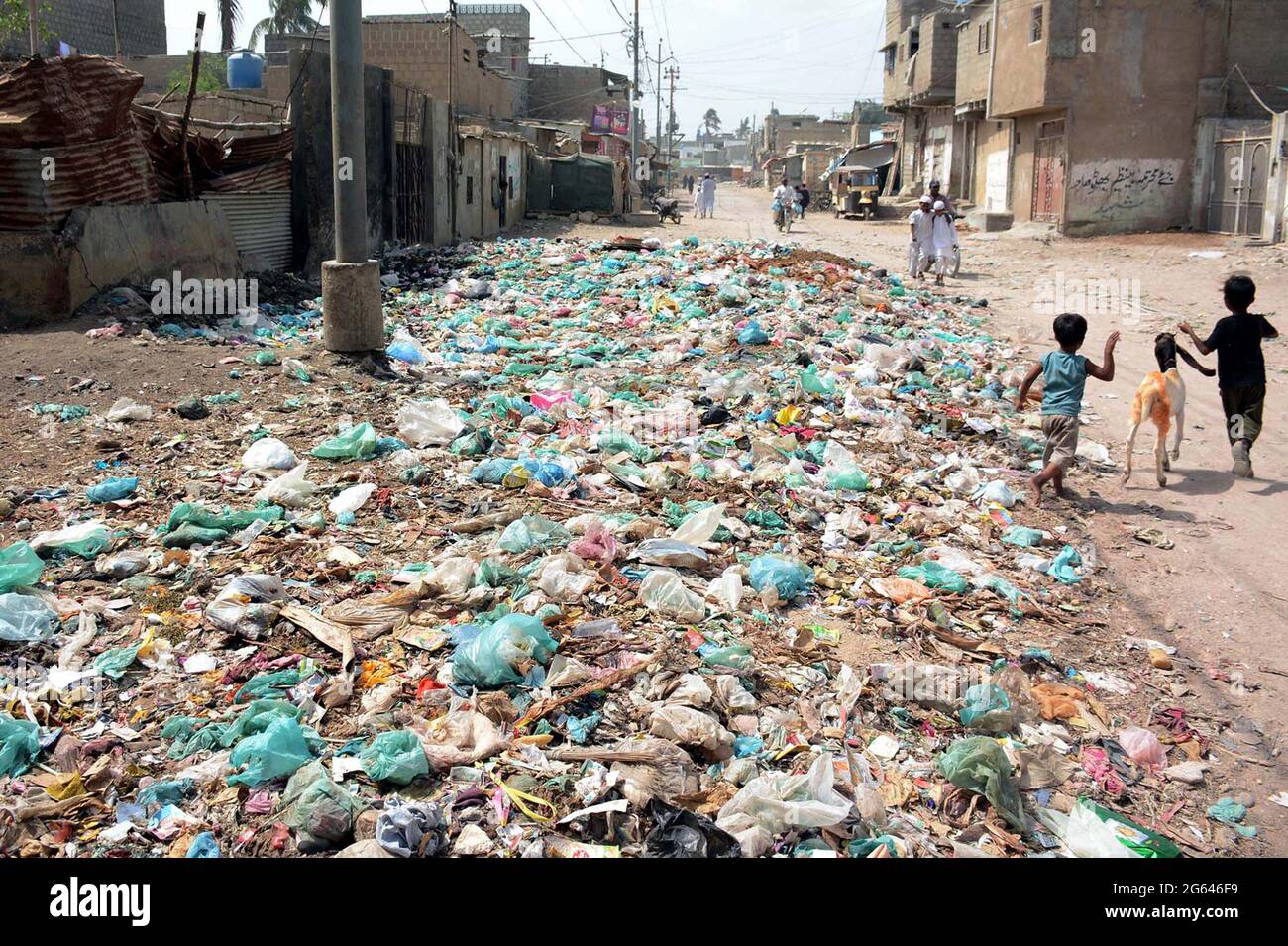 Karachi, Pakistan. 02nd July, 2021. View of huge heap of garbage ...