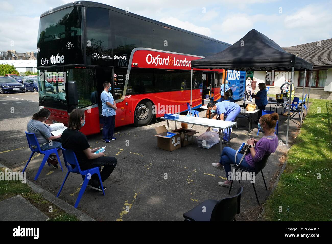 Mobile hospital bus hi-res stock photography and images - Alamy
