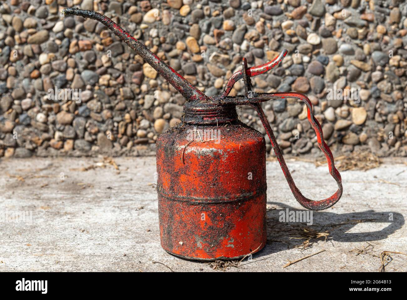 Oil gun hi-res stock photography and images - Alamy