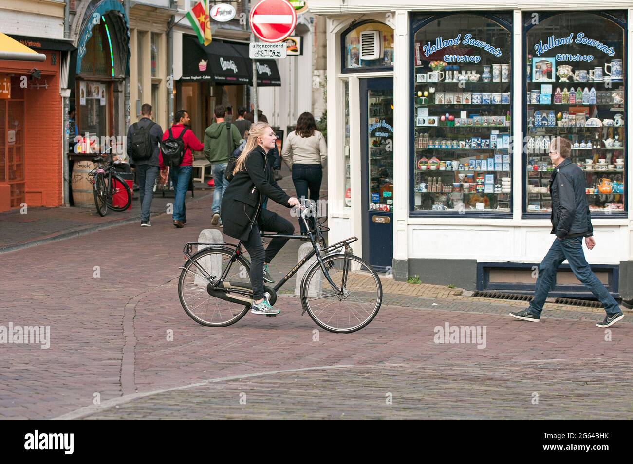 Young dutch woman in traditional hi-res stock photography and images ...