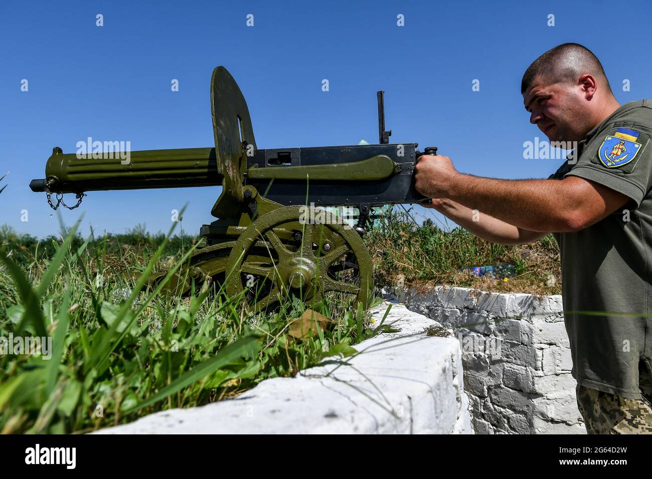 Machine gun platoon hi-res stock photography and images - Alamy
