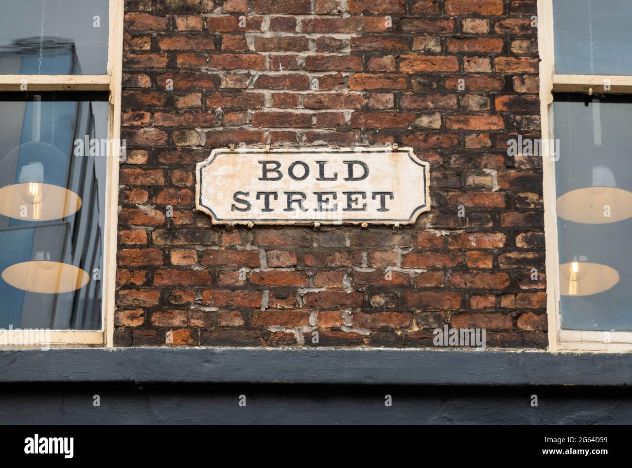 Liverpool brick wall hi-res stock photography and images - Alamy