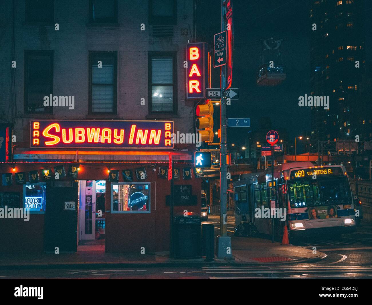 Vintage subway lights hi-res stock photography and images - Alamy