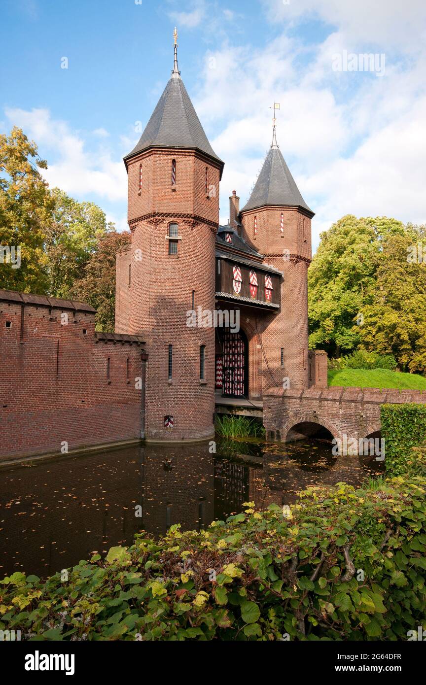 Kasteel Haarzuilens High Resolution Stock Photography and Images - Alamy
