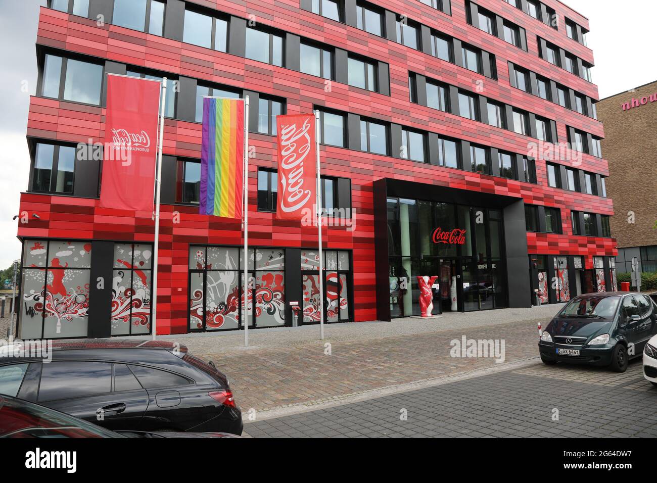 Coca Cola Deutschlandzentrale Berlin, Stralauer Allee, mit ...