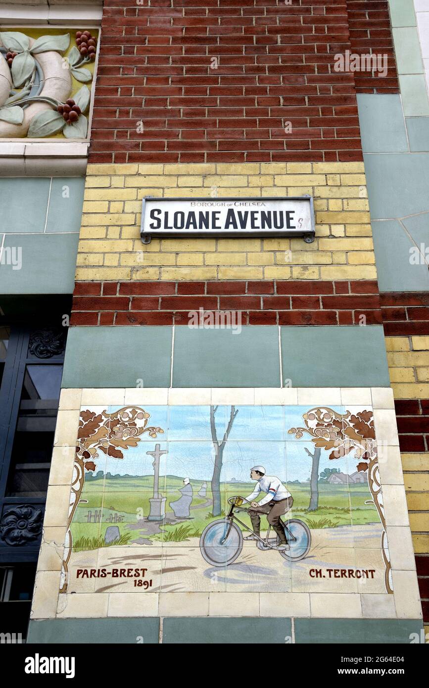 London, England, UK. Michelin House, 81 Fulham Road. (1911) Exterior ...