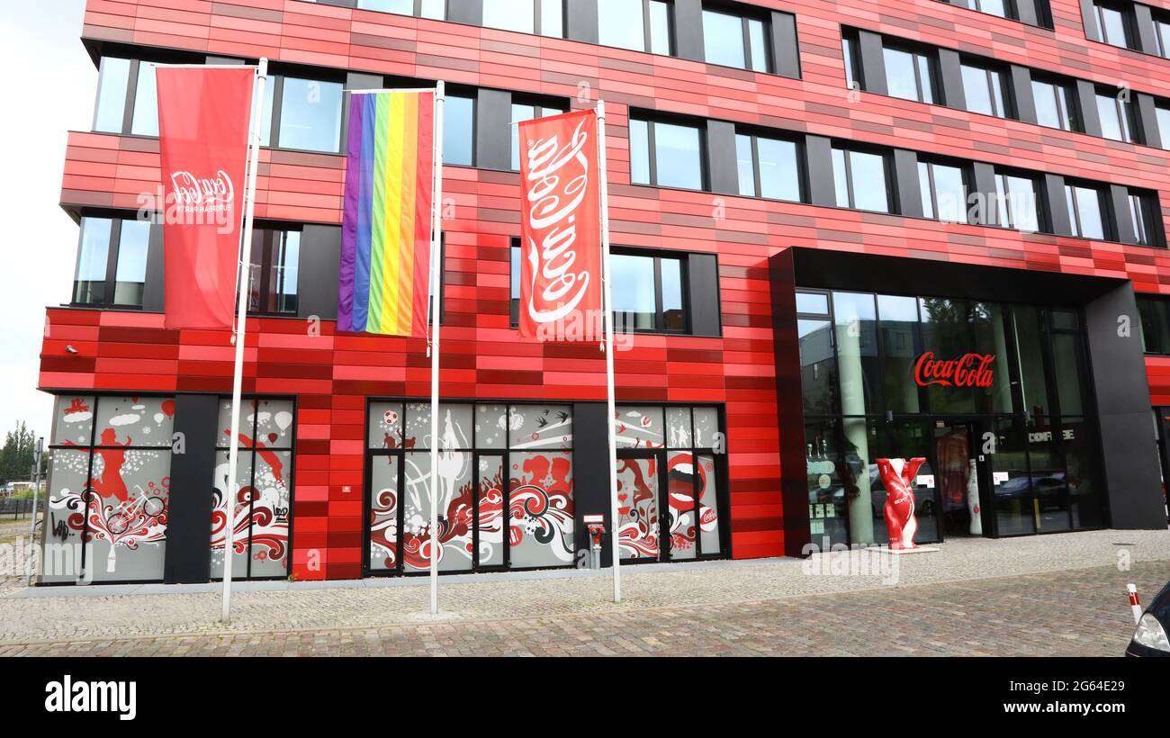 Coca Cola Deutschlandzentrale Berlin, Stralauer Allee, mit ...