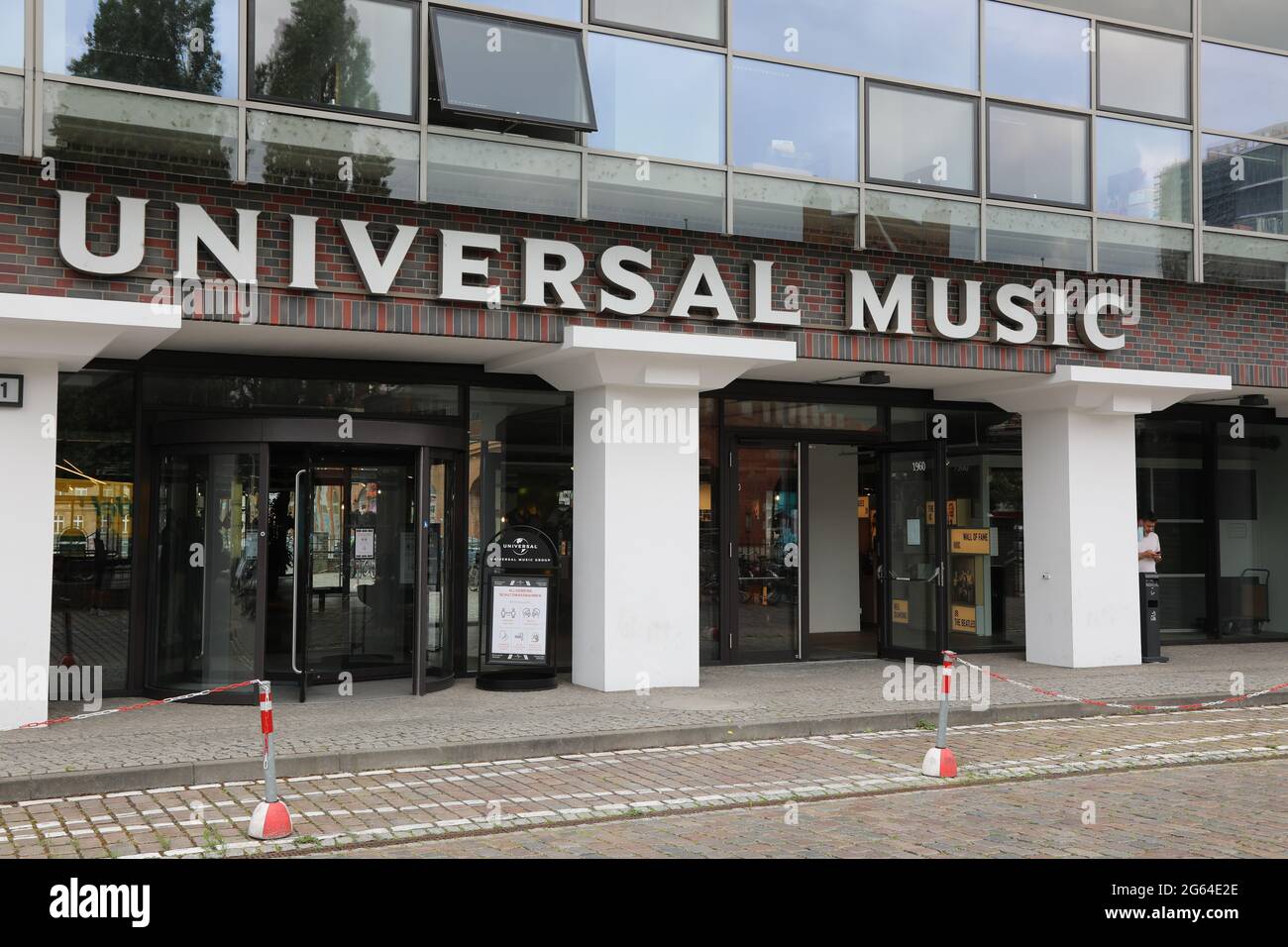 UNIVERSAL MUSIC DEUTSCHLAND Entertaiment in Berlin Stralauer Allee ...