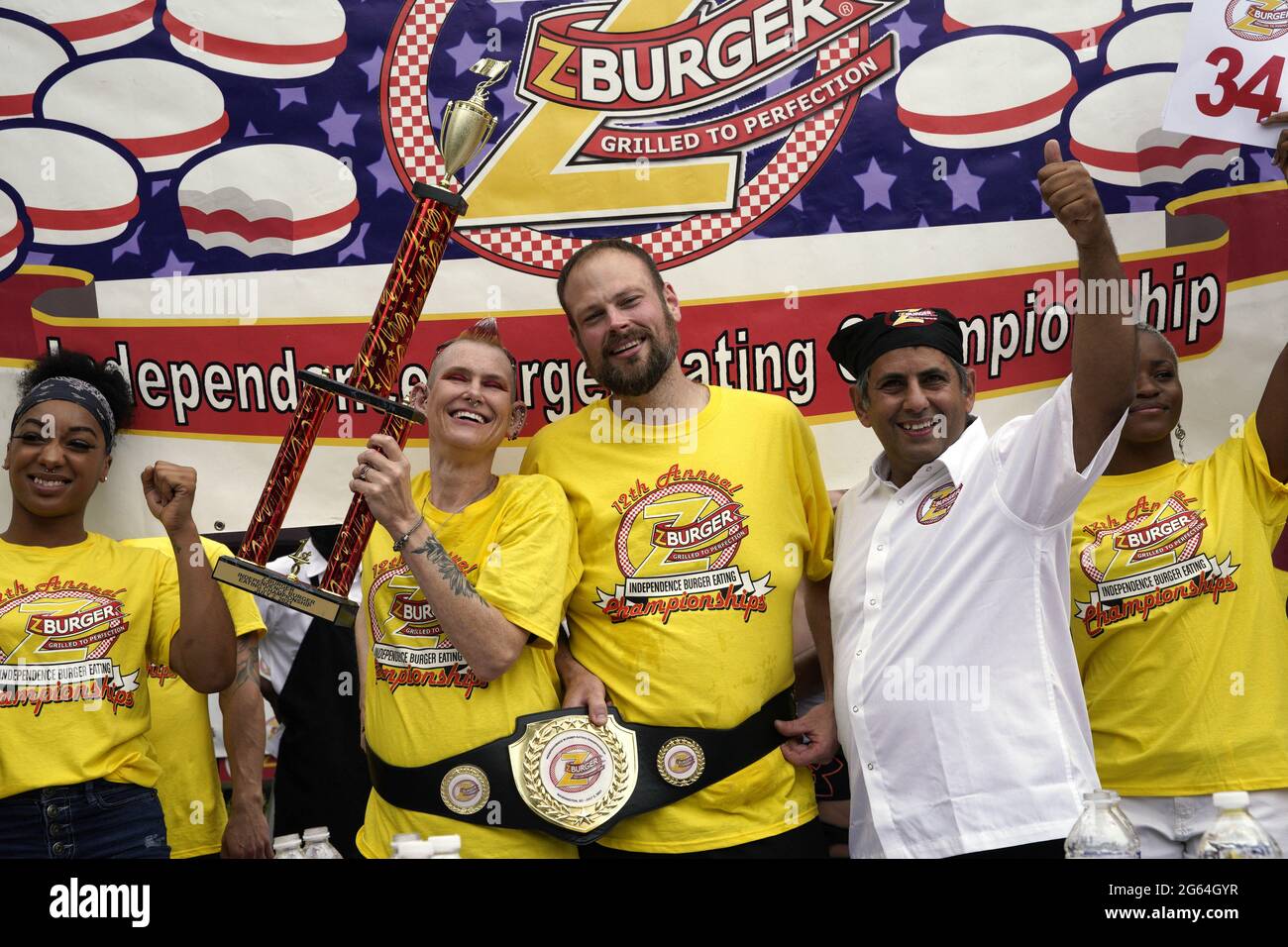Participants Molly Schuyler, the 2020 champion from Maryland, and Dan ...