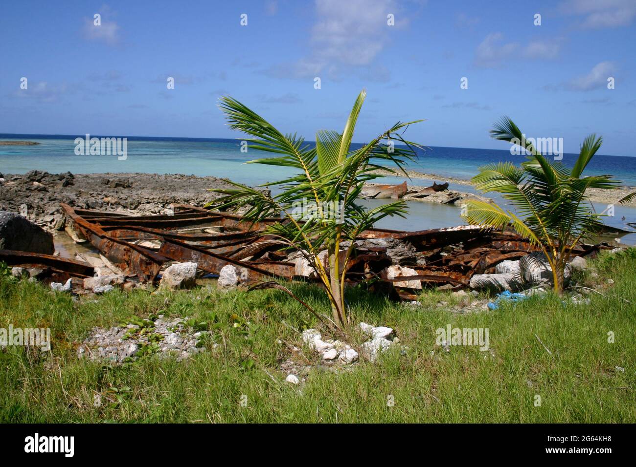 Jaluit atoll, Marshall Islands - rubble and tropical beauty ...