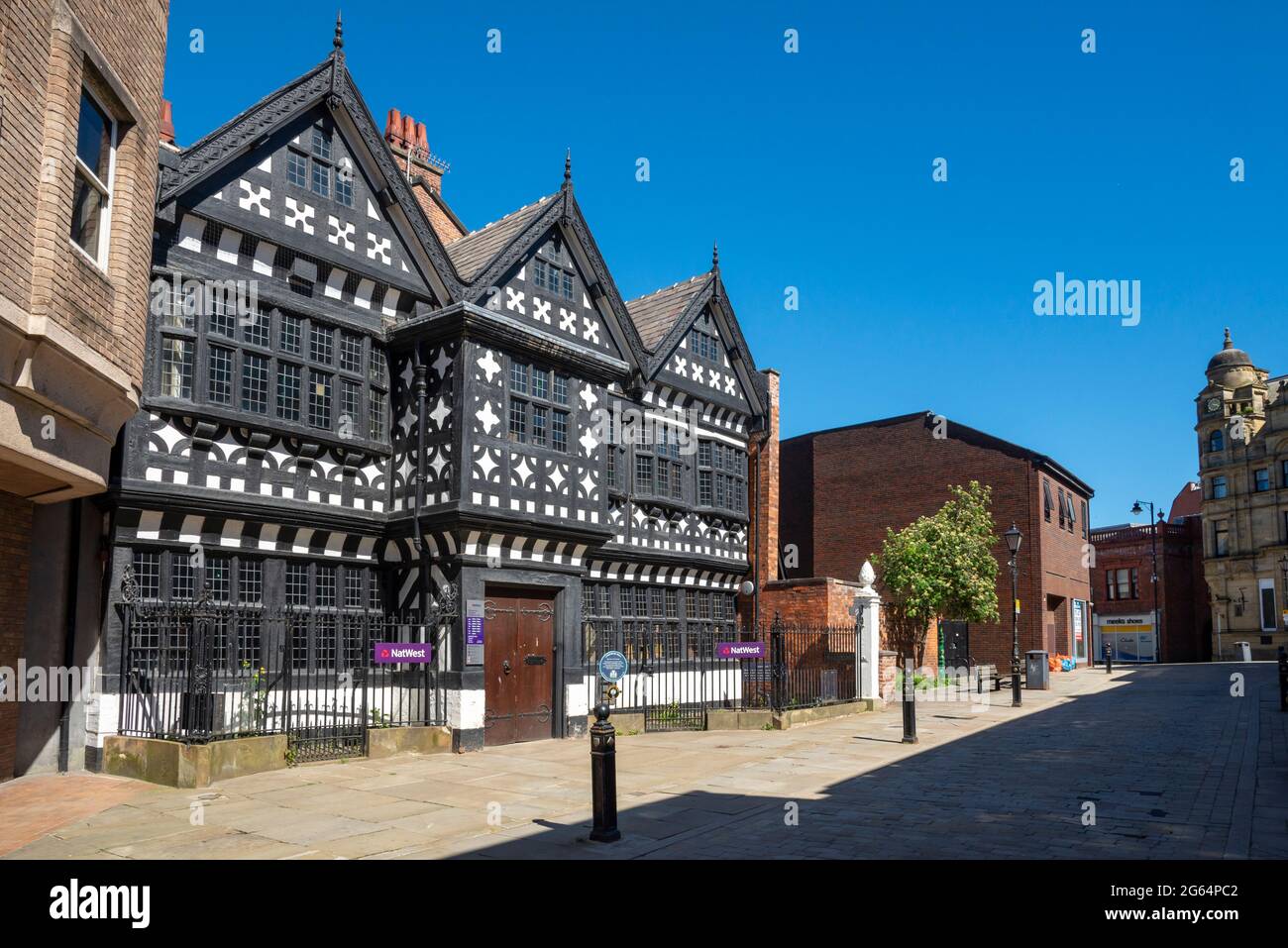 Elizabethan architecture hi-res stock photography and images - Alamy