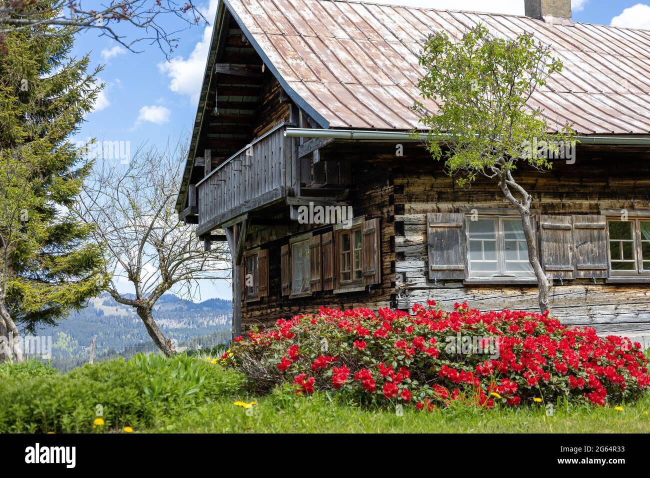 Hovel in the mountains hi-res stock photography and images - Alamy