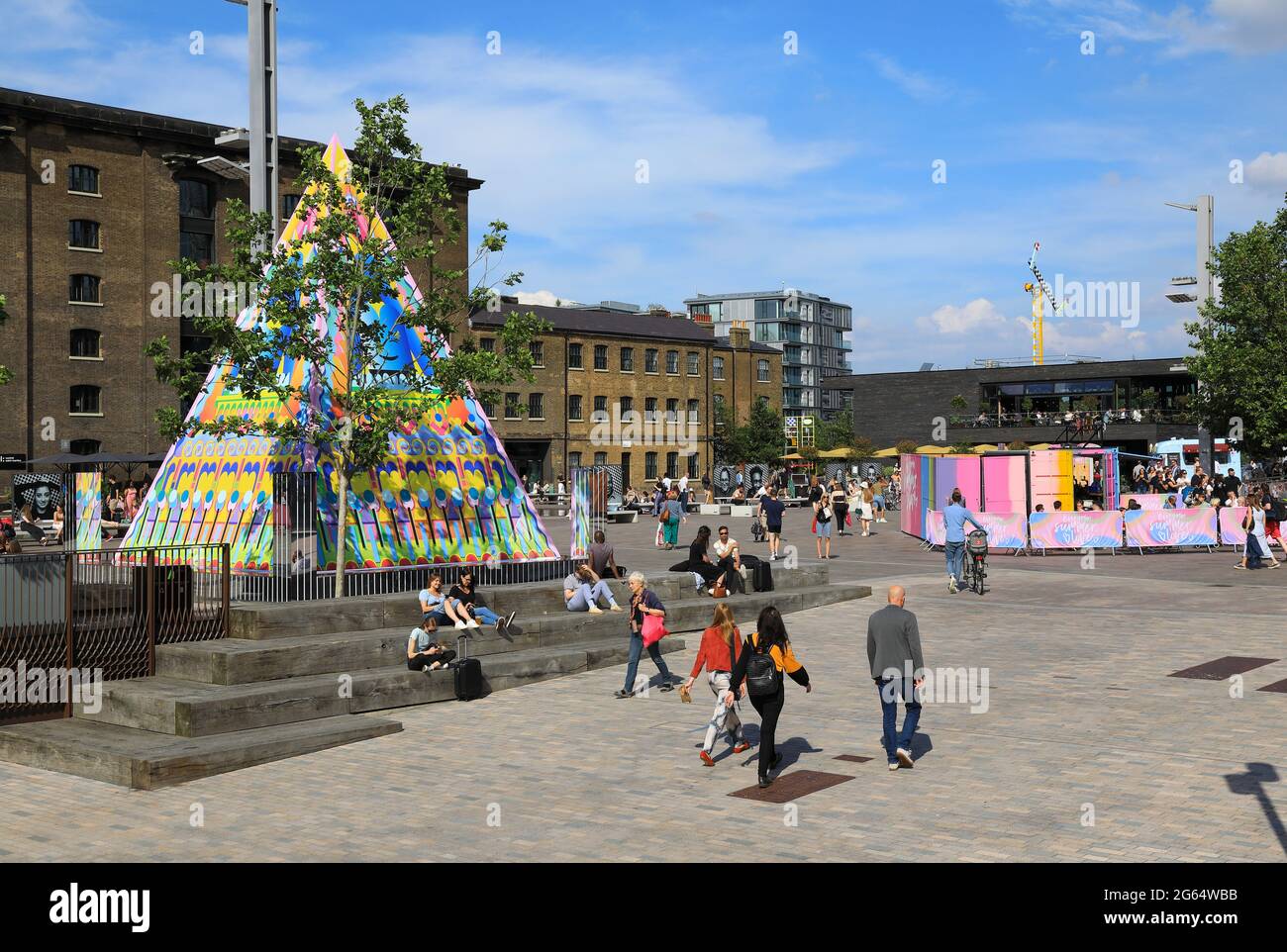 Proud little pyramid hi-res stock photography and images - Alamy