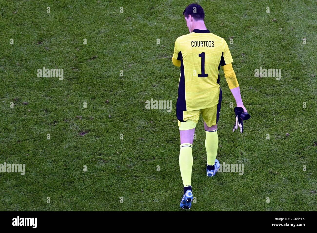 Belgium's goalkeeper Thibaut Courtois looks dejected after the quarter ...